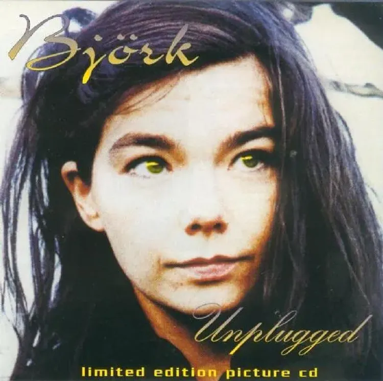 Björk - Unplugged (Unofficial) - Reviews - Album of The Year