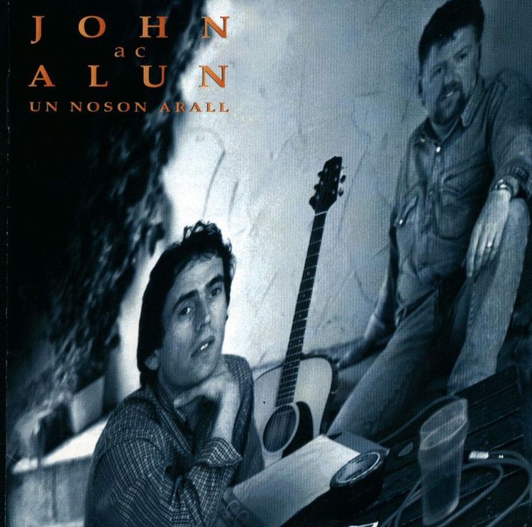 John Ac Alun - Un Noson Arall - Reviews - Album of The Year